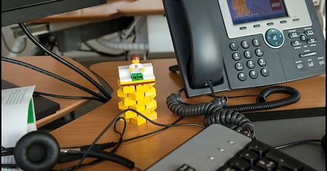 Come funziona il "vishing" la cyber truffa telefonica - Rai News