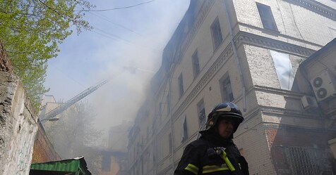 Mosca, mendicante da fuoco accidentalmente al suo appartamento da mezzo ...