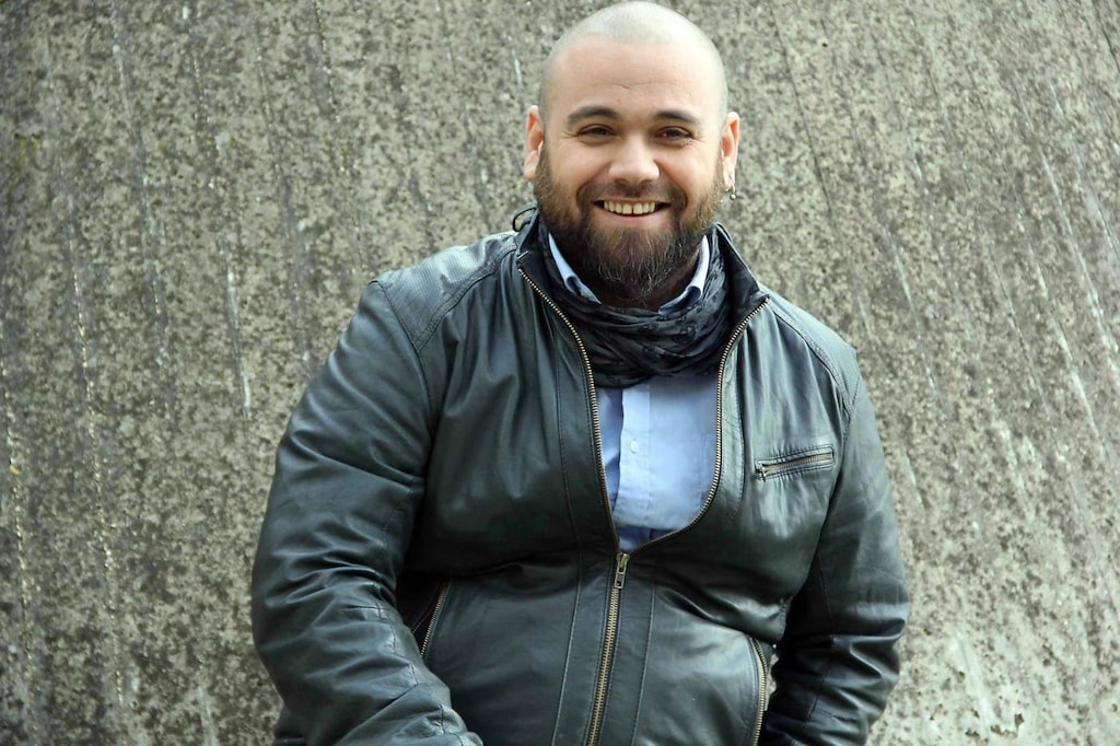 Zibba improvvisa un live - video - Rai News