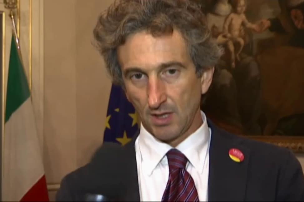 Il sindaco di Lecce Paolo Perrone: "Premiare la nostra effervescenza ...