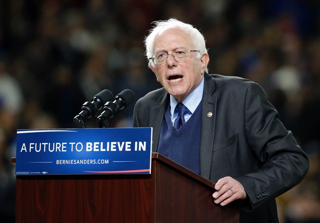 Bernie Sanders, il socialista che sfida Hillary - video - Rai News