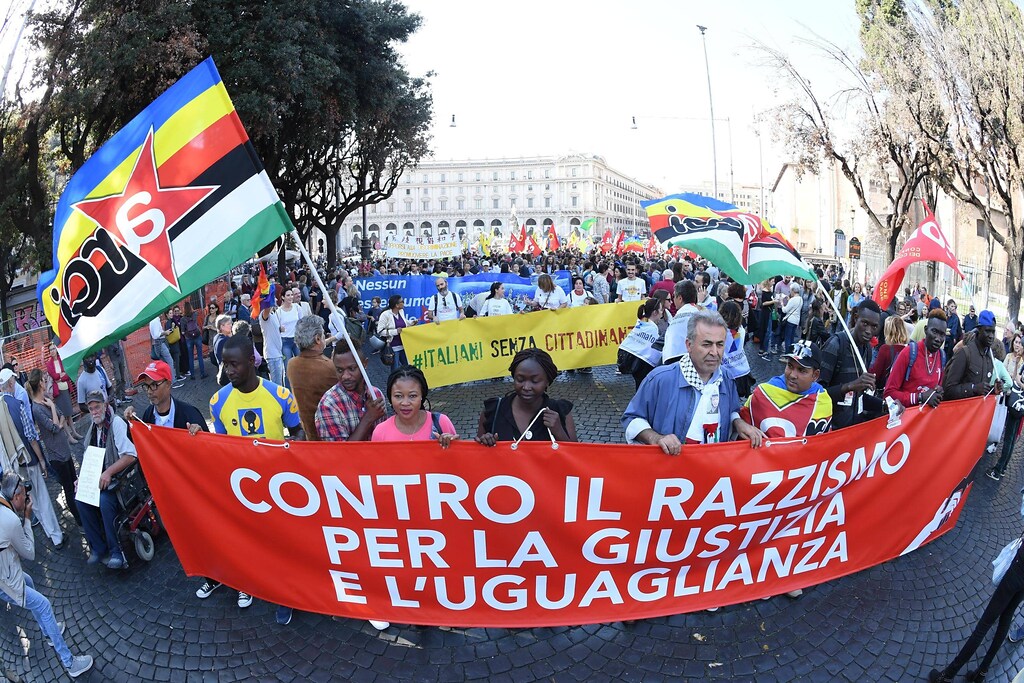 Roma, manifestazione contro il razzismo - photogallery - Rai News