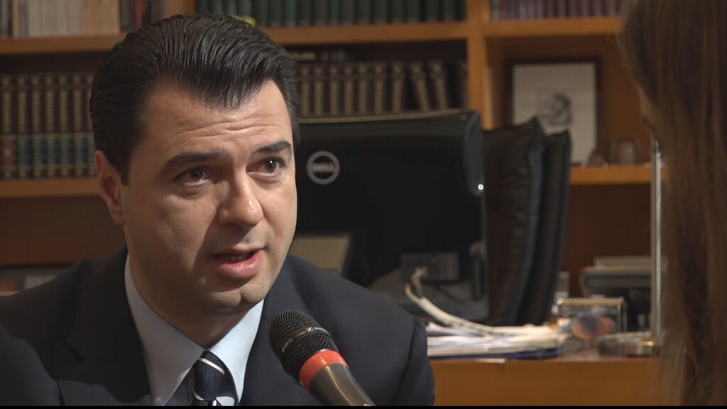 Albania, il leader del partito democratico: collusione tra criminalità ...