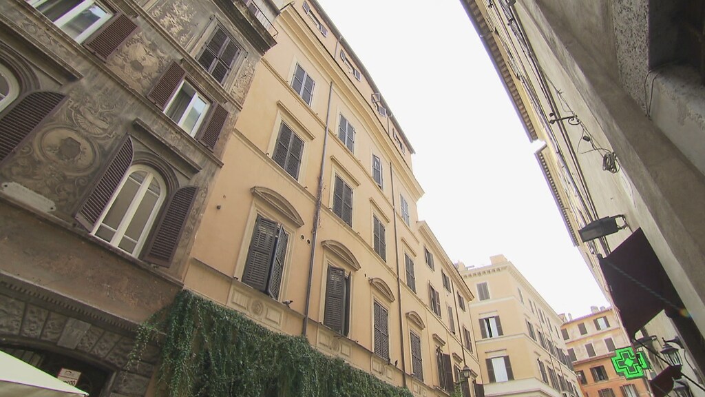AR. Le facciate dipinte di Roma - video - Rai News