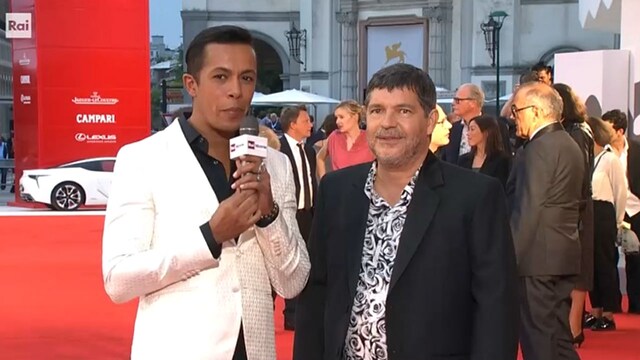 Venezia Biennale Cinema - Red Carpet - Un peuple et son roi - 07/09 ...